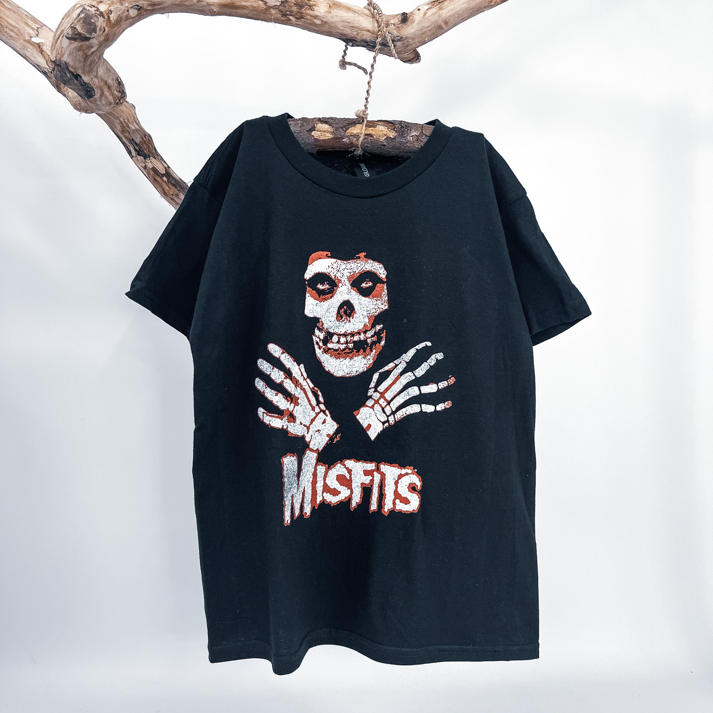 MISFITS HANDS BAND TEE – Skeletots